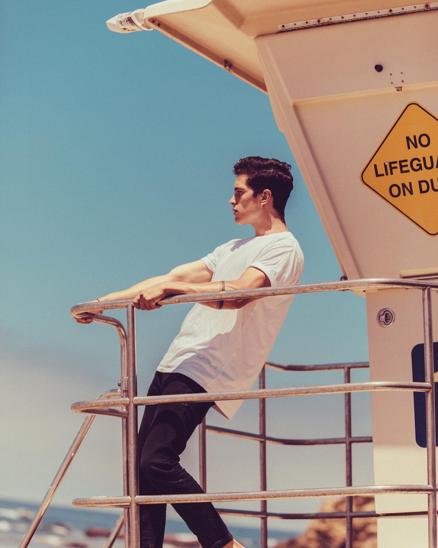 contact — Barclay Wright