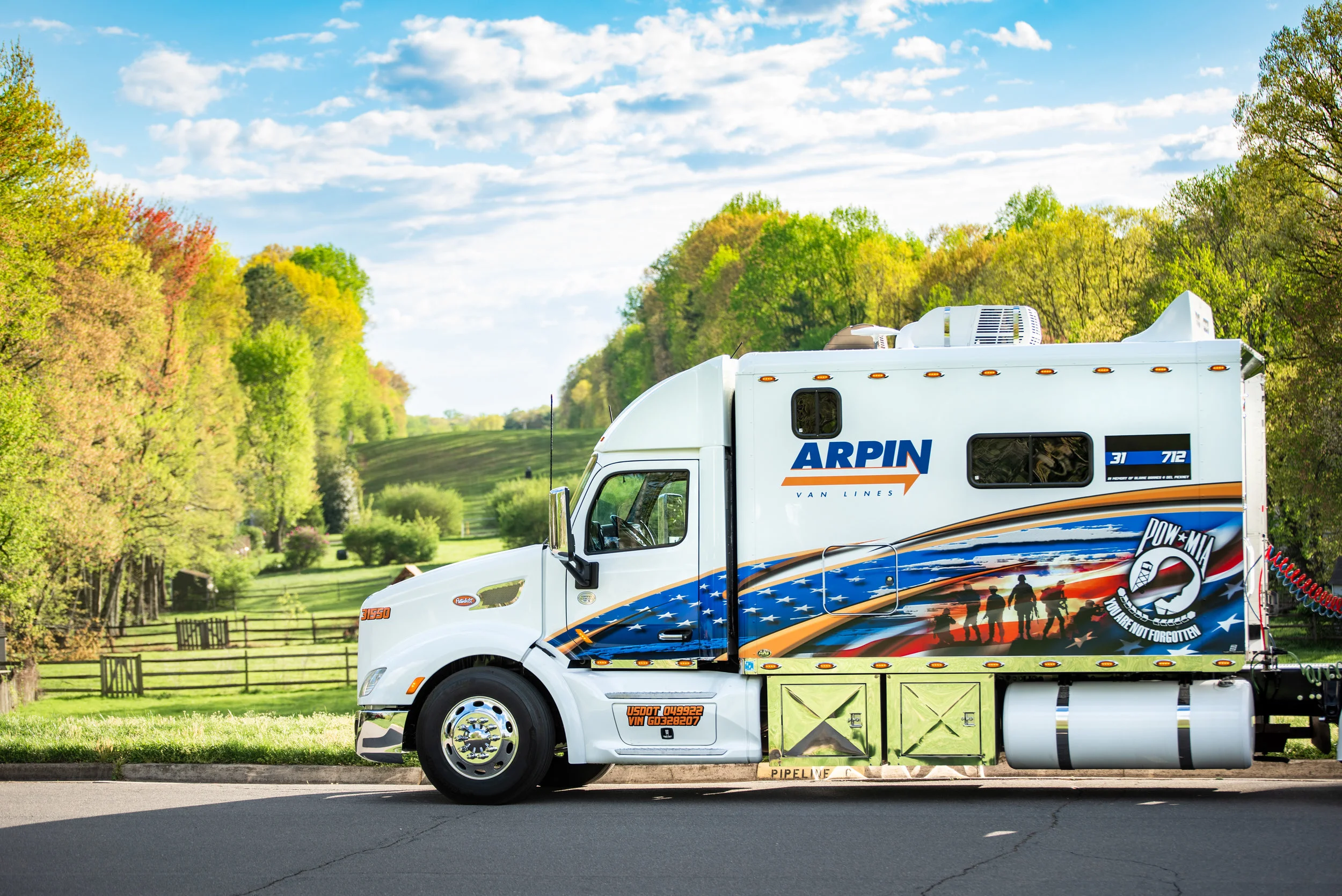 Arpin Van Lines Logo
