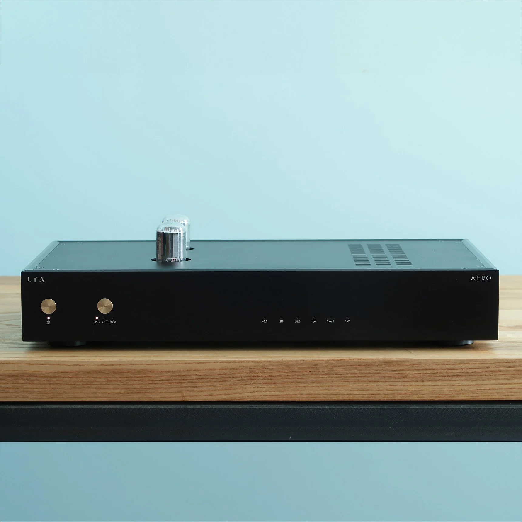 Aero - Digital-to-Analog Converter (DAC) by Linear Tube Audio