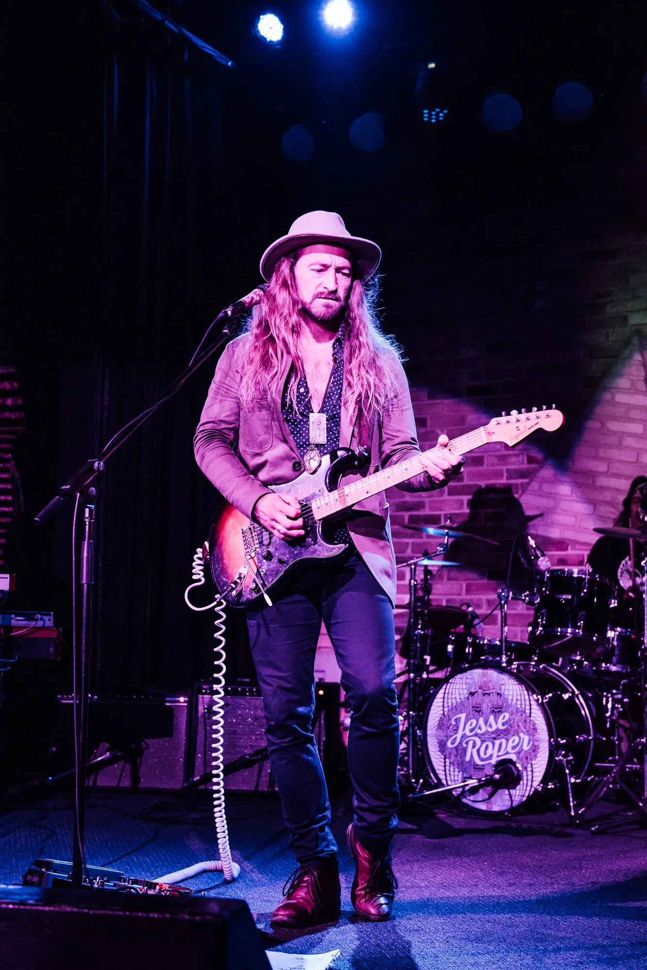 Jesse Roper with House Handshake and Band of Rascals @ Pyramid Cabaret ...