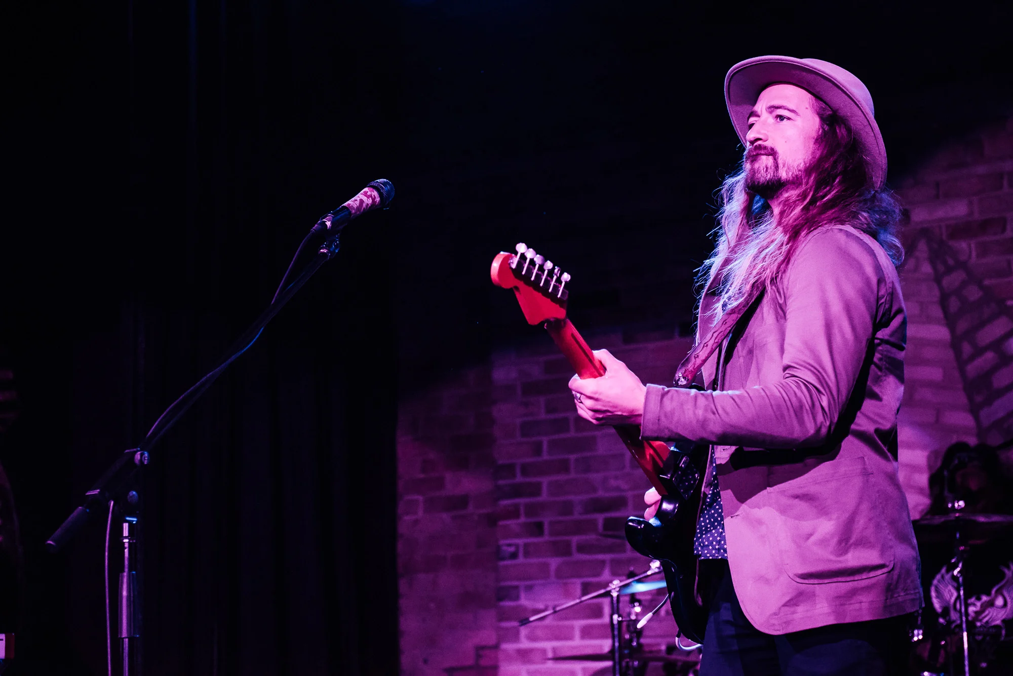 Jesse Roper with House Handshake and Band of Rascals @ Pyramid Cabaret ...