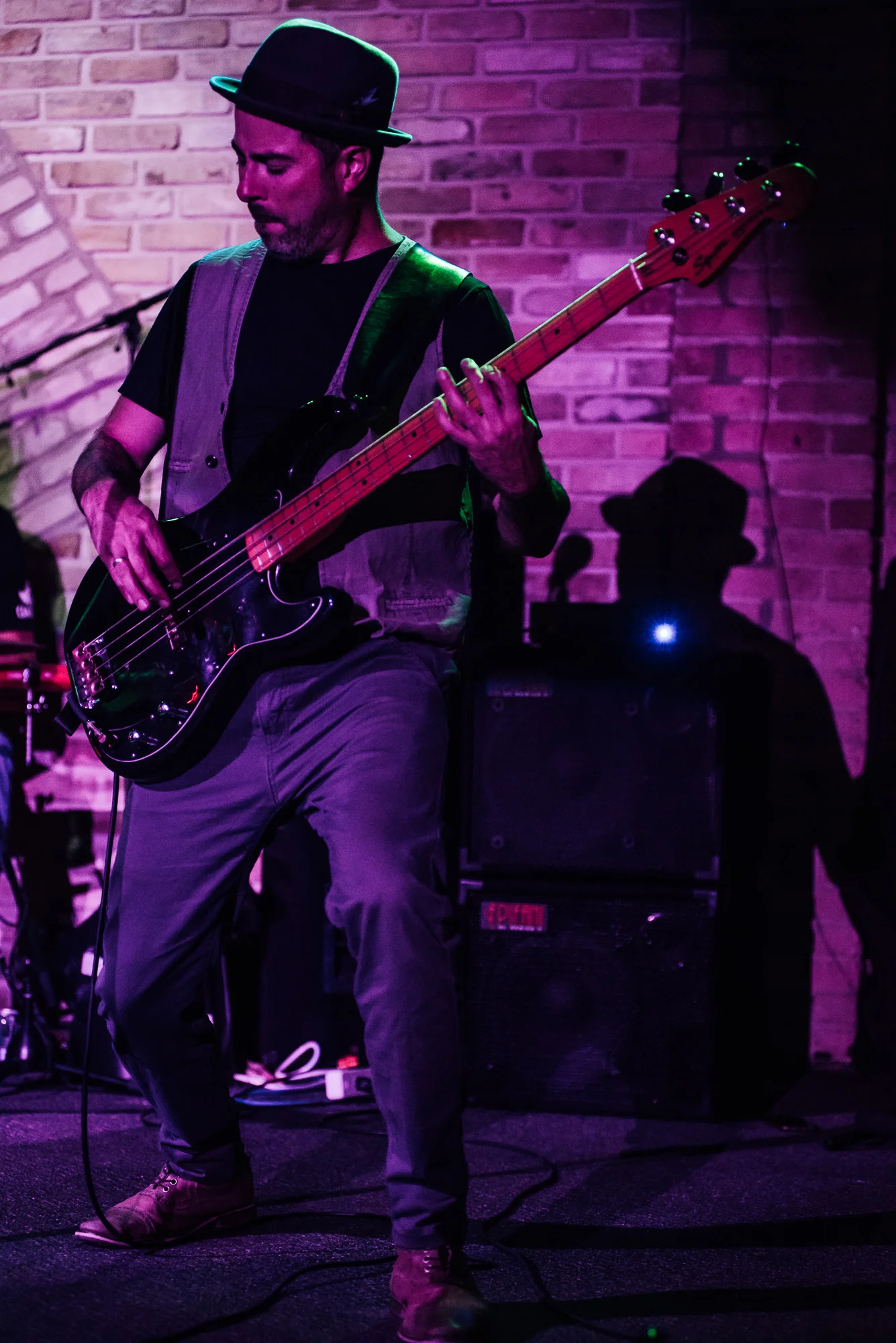 Jesse Roper with House Handshake and Band of Rascals @ Pyramid Cabaret ...