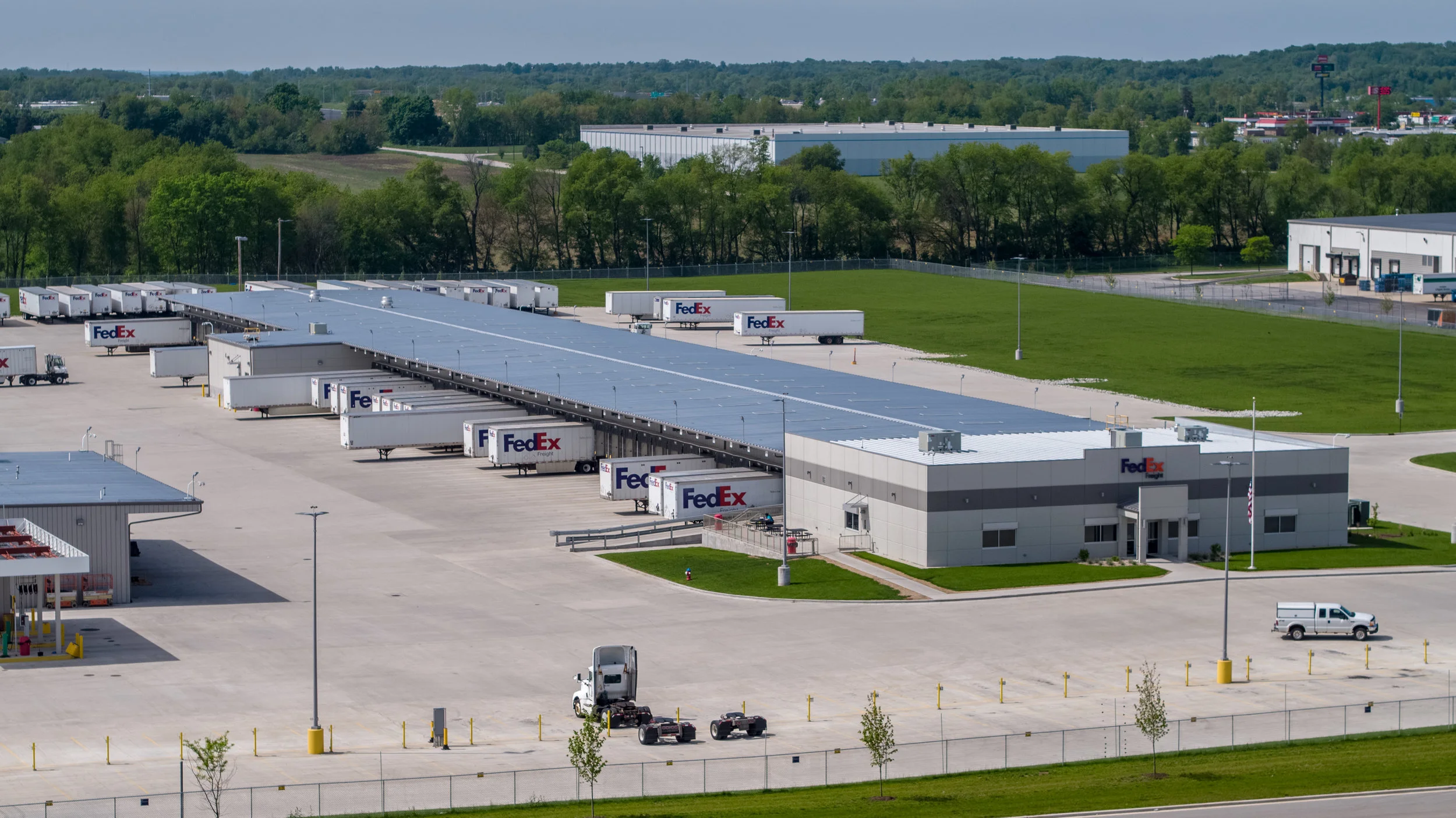 Manufacturing, Warehousing and Logistics commercial building solutions