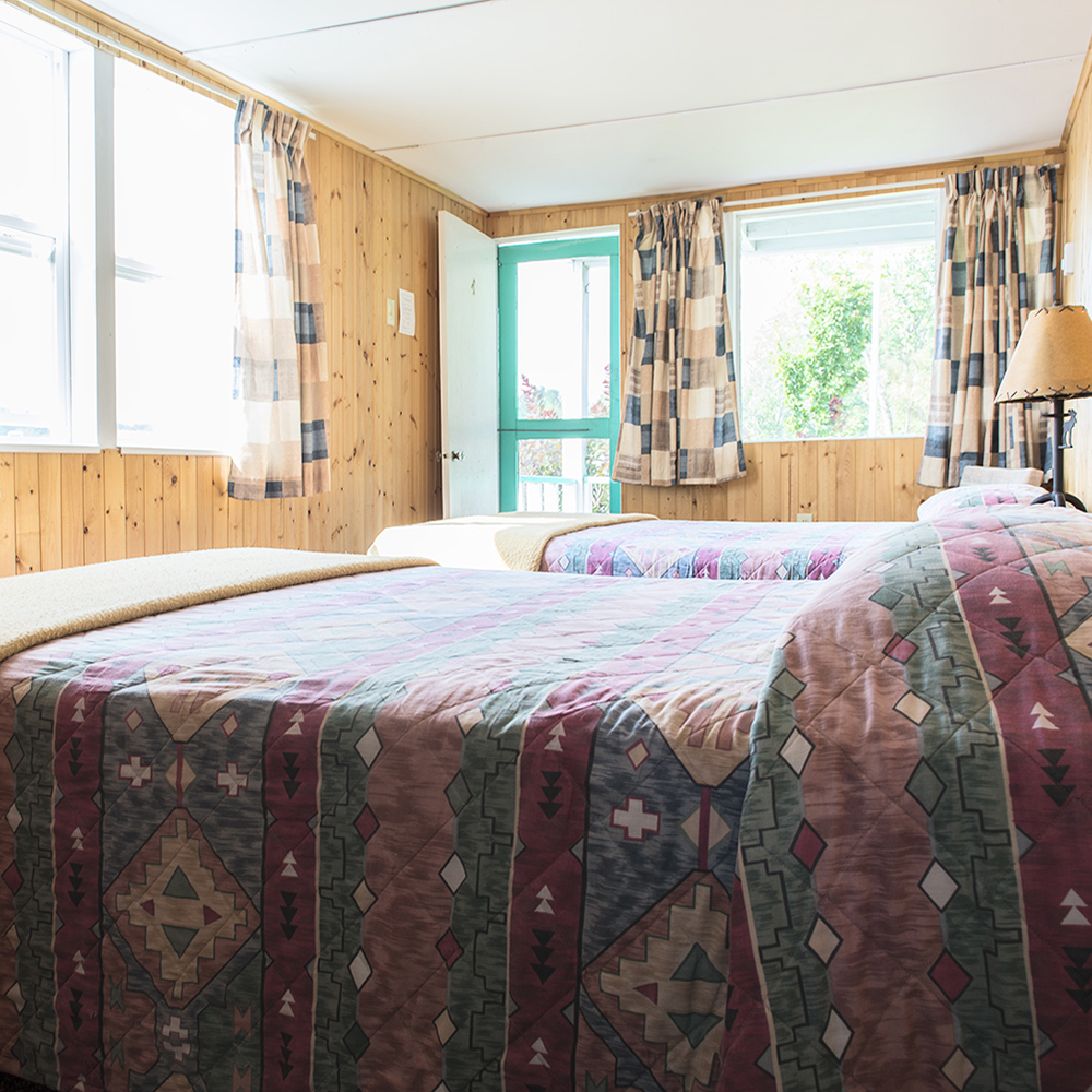 Ontario Fishing Resort Rooms | Poplars Resort