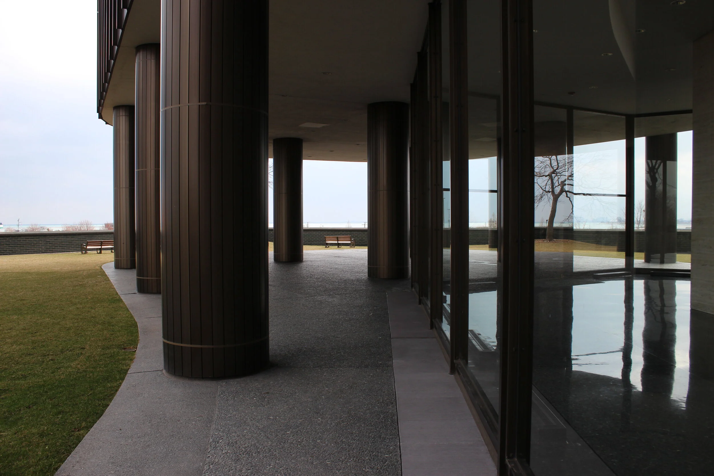 Oprah and other Secrets of Lake Point Tower — Inside Chicago Walking ...