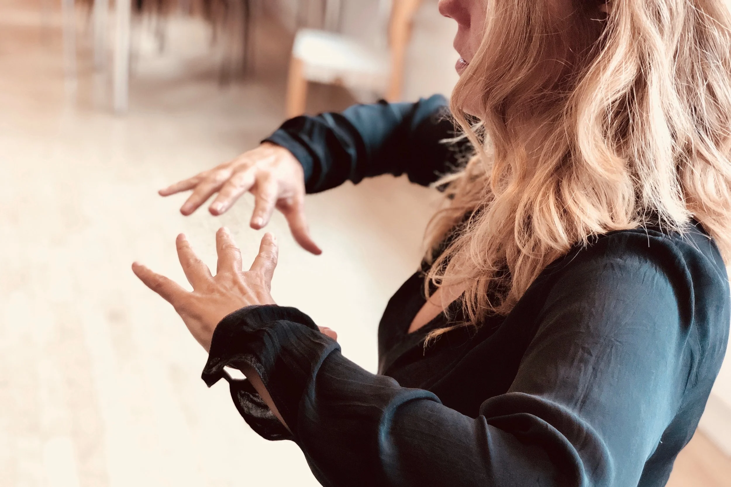 Connected Singing- free your voice - connective tissue