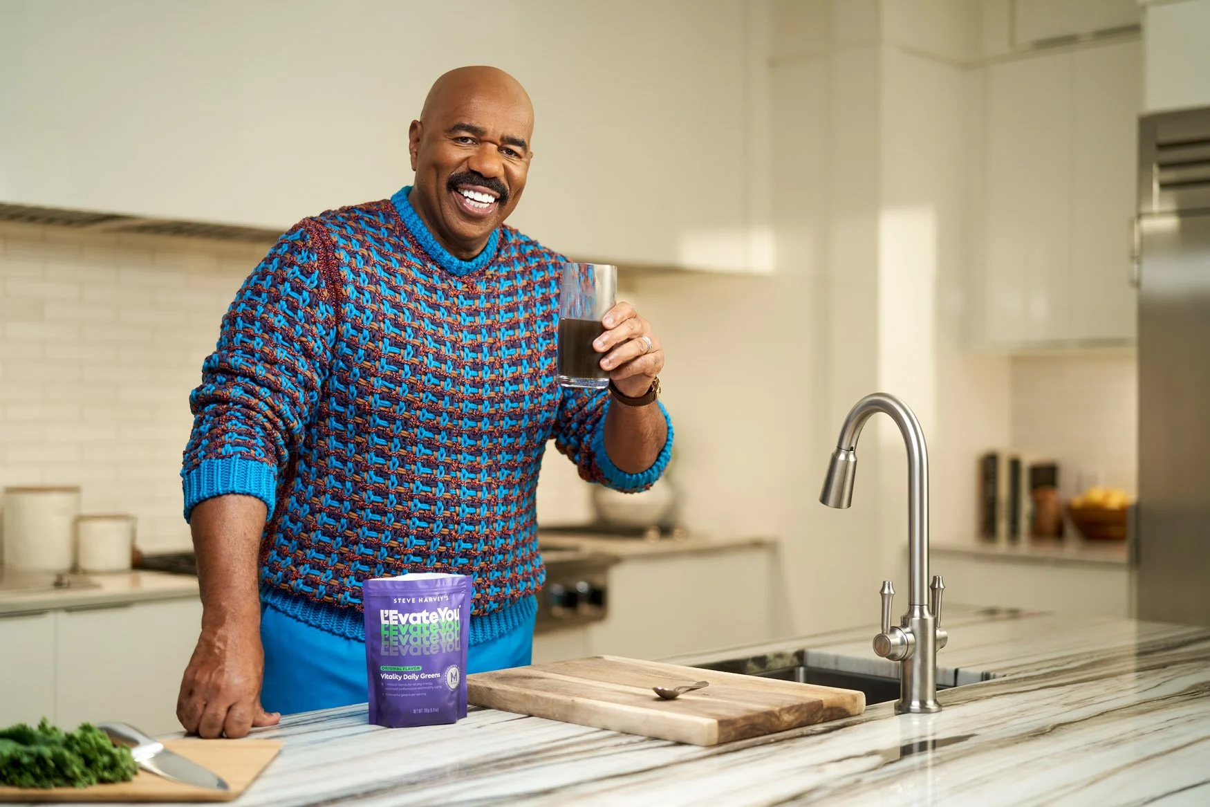 Commercial With Celebrity 60 Photos - Moonagedaydream.film