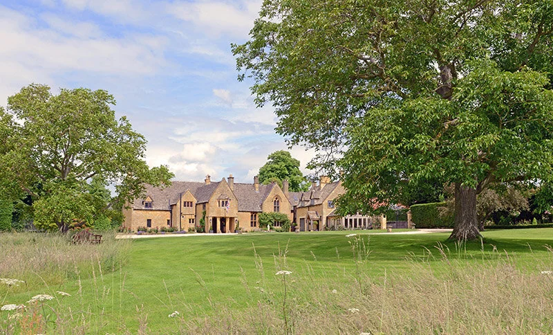 Abbots Grange Manor HouseBroadway Cotswolds - Enjoy Eat Shop Stay ...