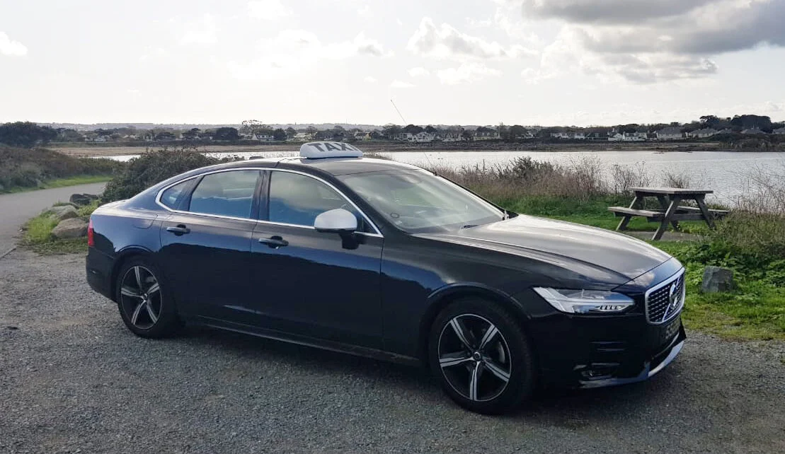 1st Call Taxis Guernsey - 07911 727 970 1st Call Taxis Guernsey Home Page