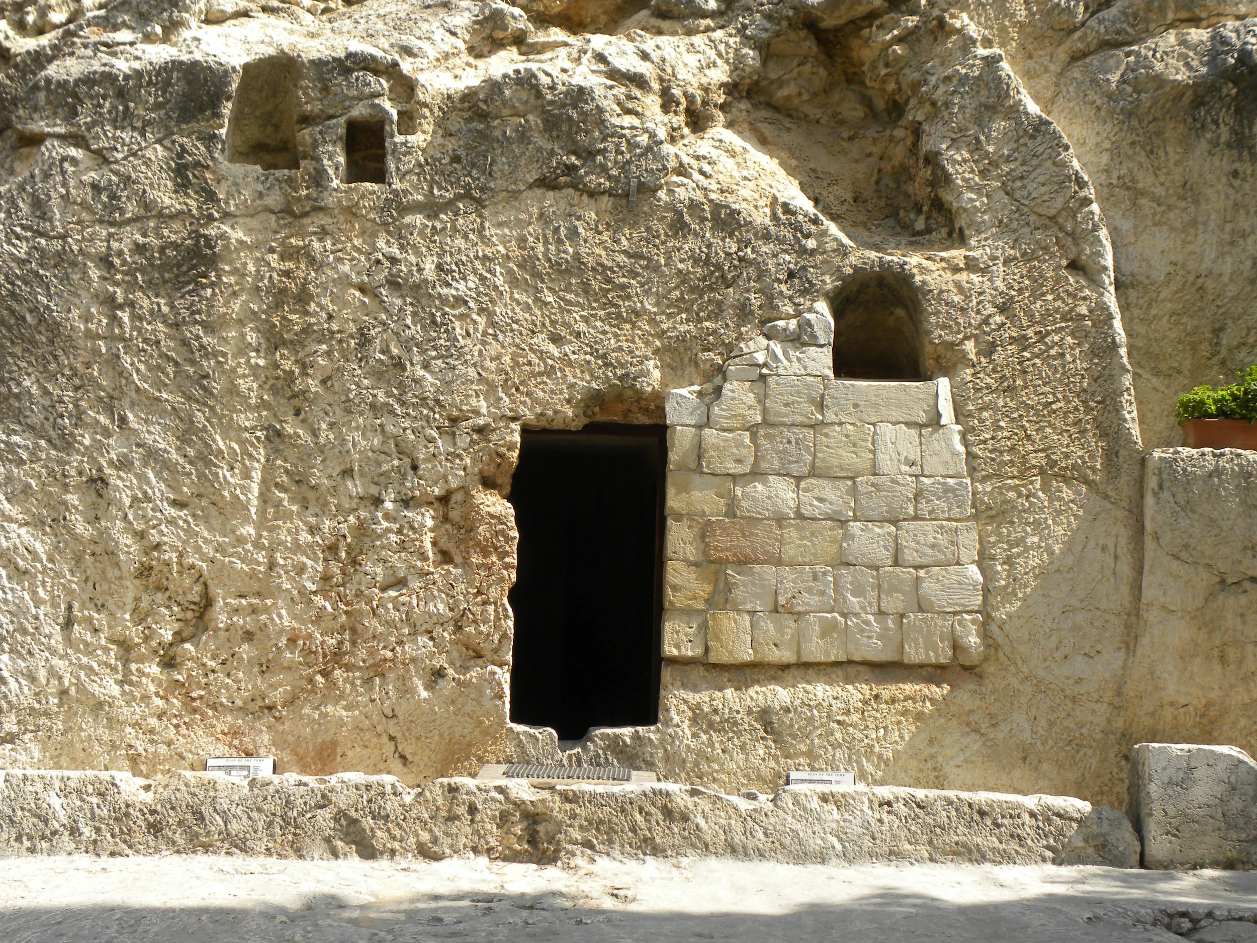The Power of Christ's Empty Tomb — BLOG POSTS — ILI Team