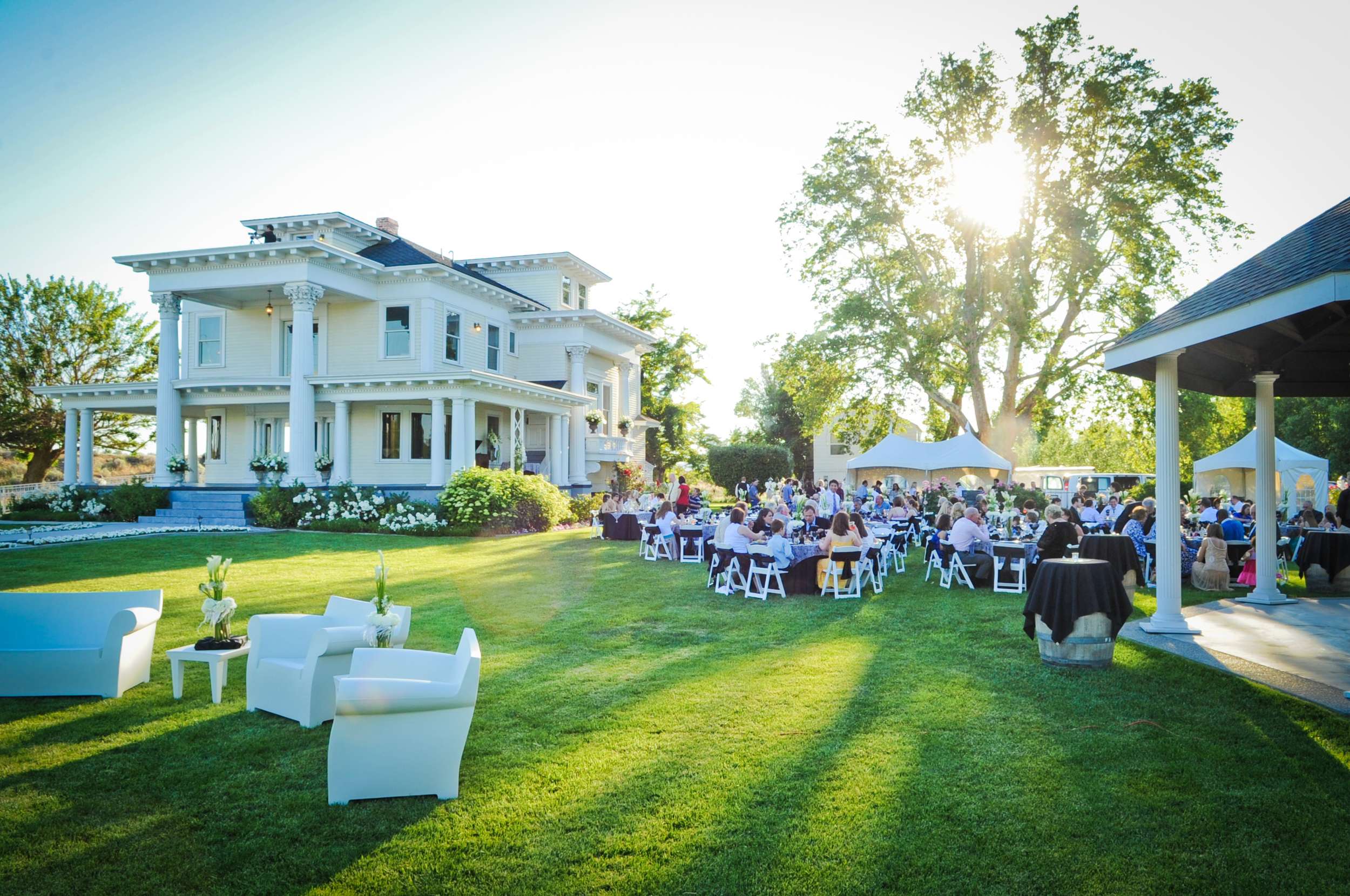 Moore Mansion