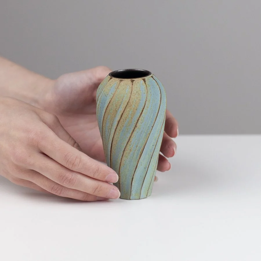 Vessel II 42 cm by Sue Mundy — cambridge contemporary art