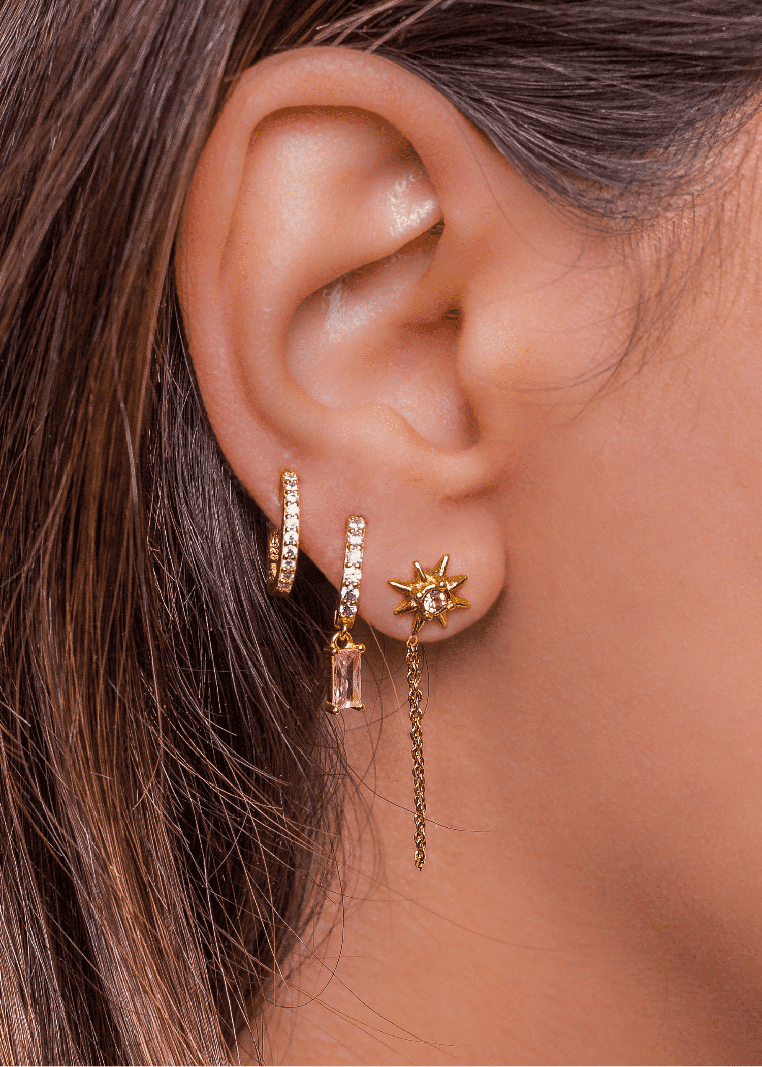 Fashion Trends: The Art of Stacking Jewelry