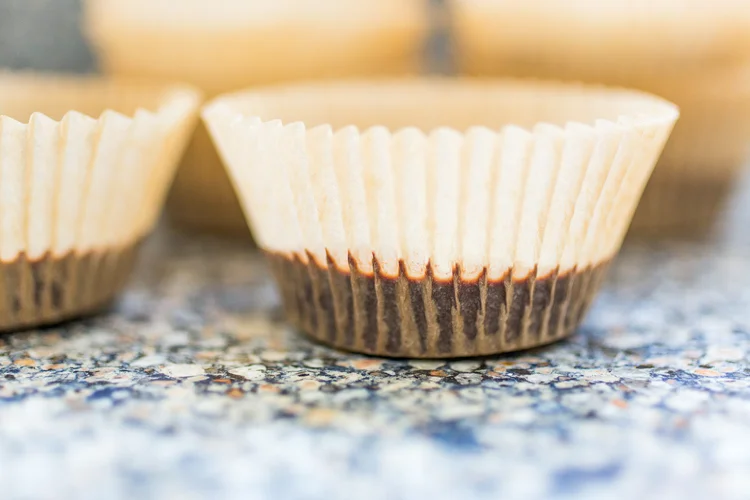 Chocolate Almond Butter Cups >> The Gantzery