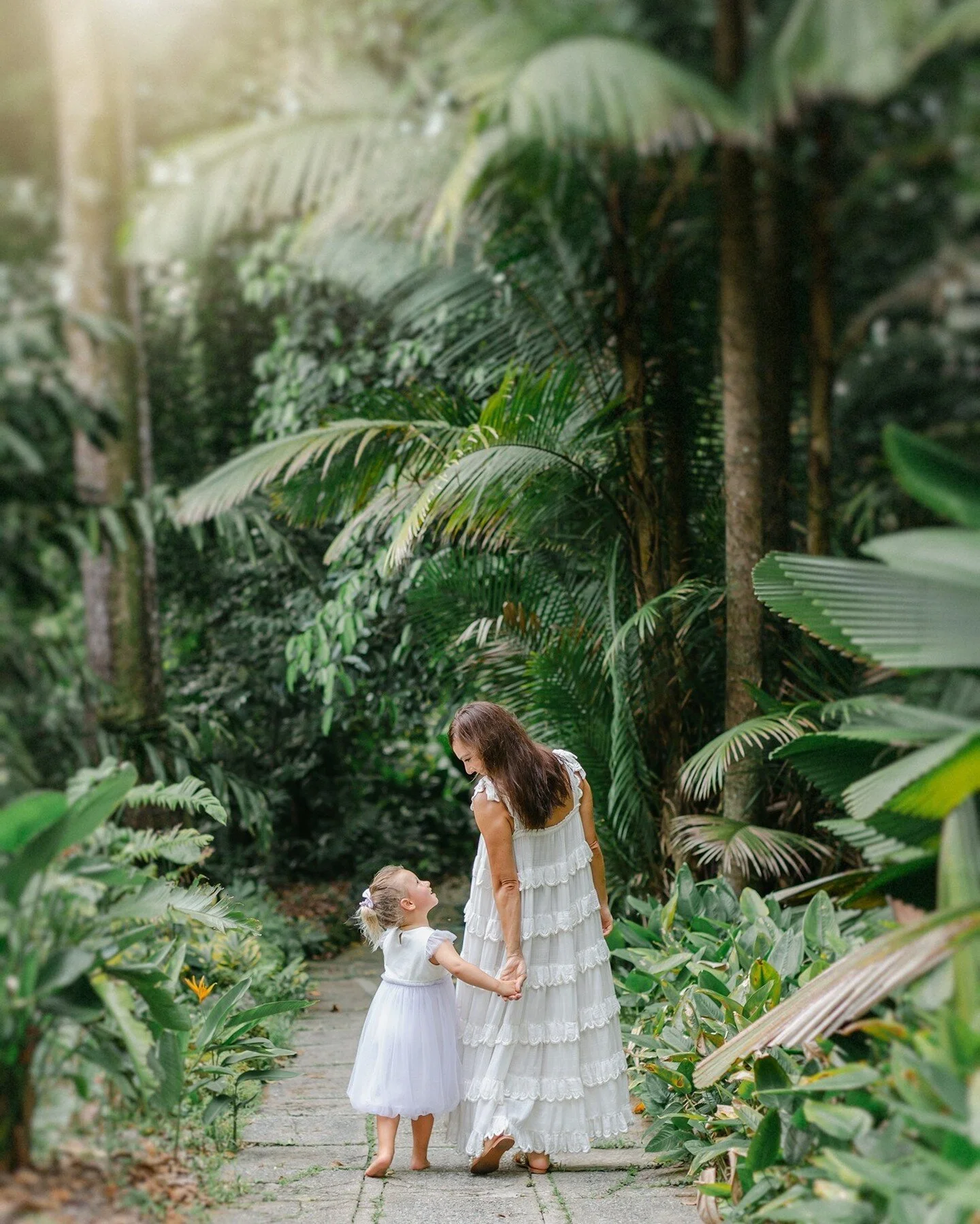 Newborn session in Botanical Garden — Sugarlight - family & maternity ...