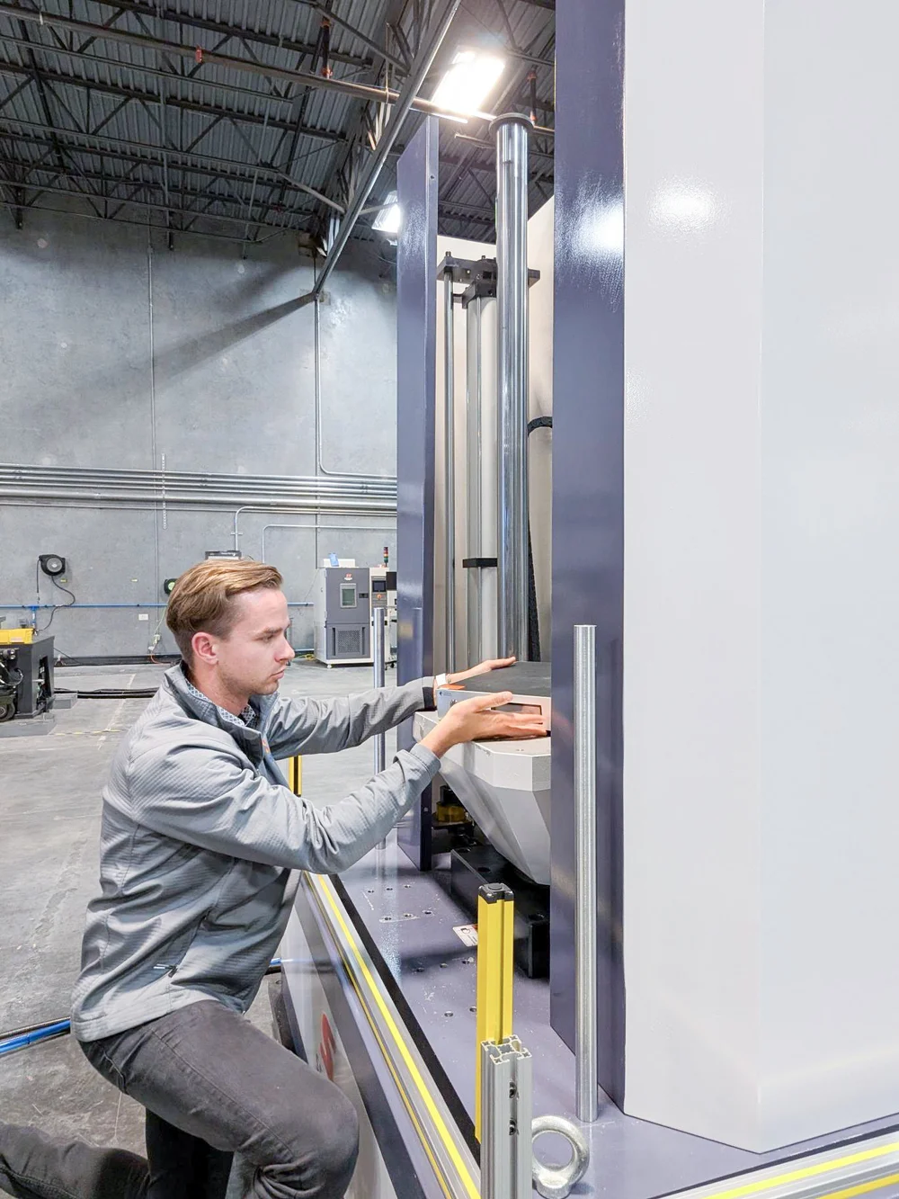 Pneumatic Vertical Shock Test System