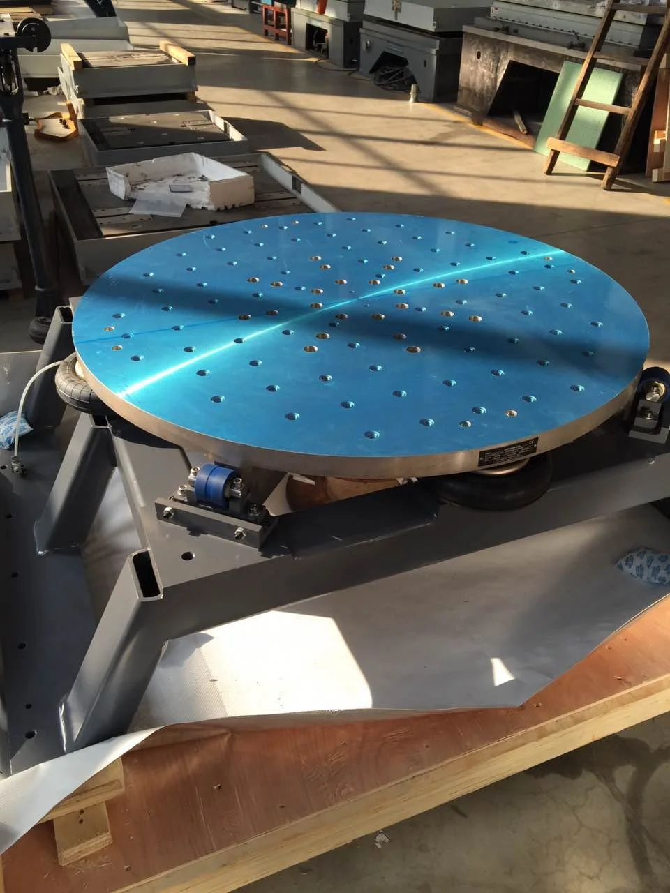 Head Expanders & Fixtures for Vibration Testing Shakers