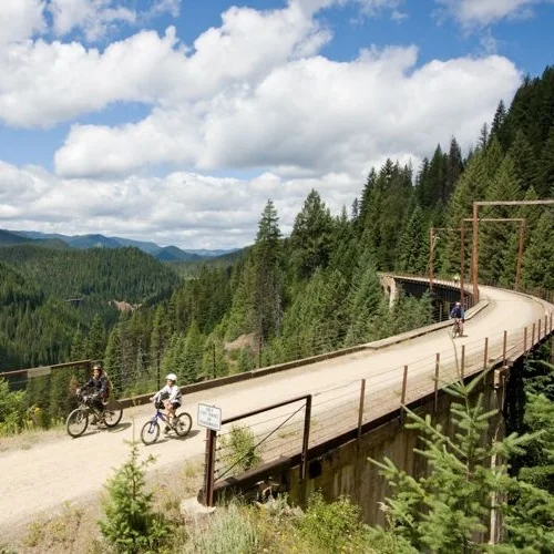 St. Regis Travel Center