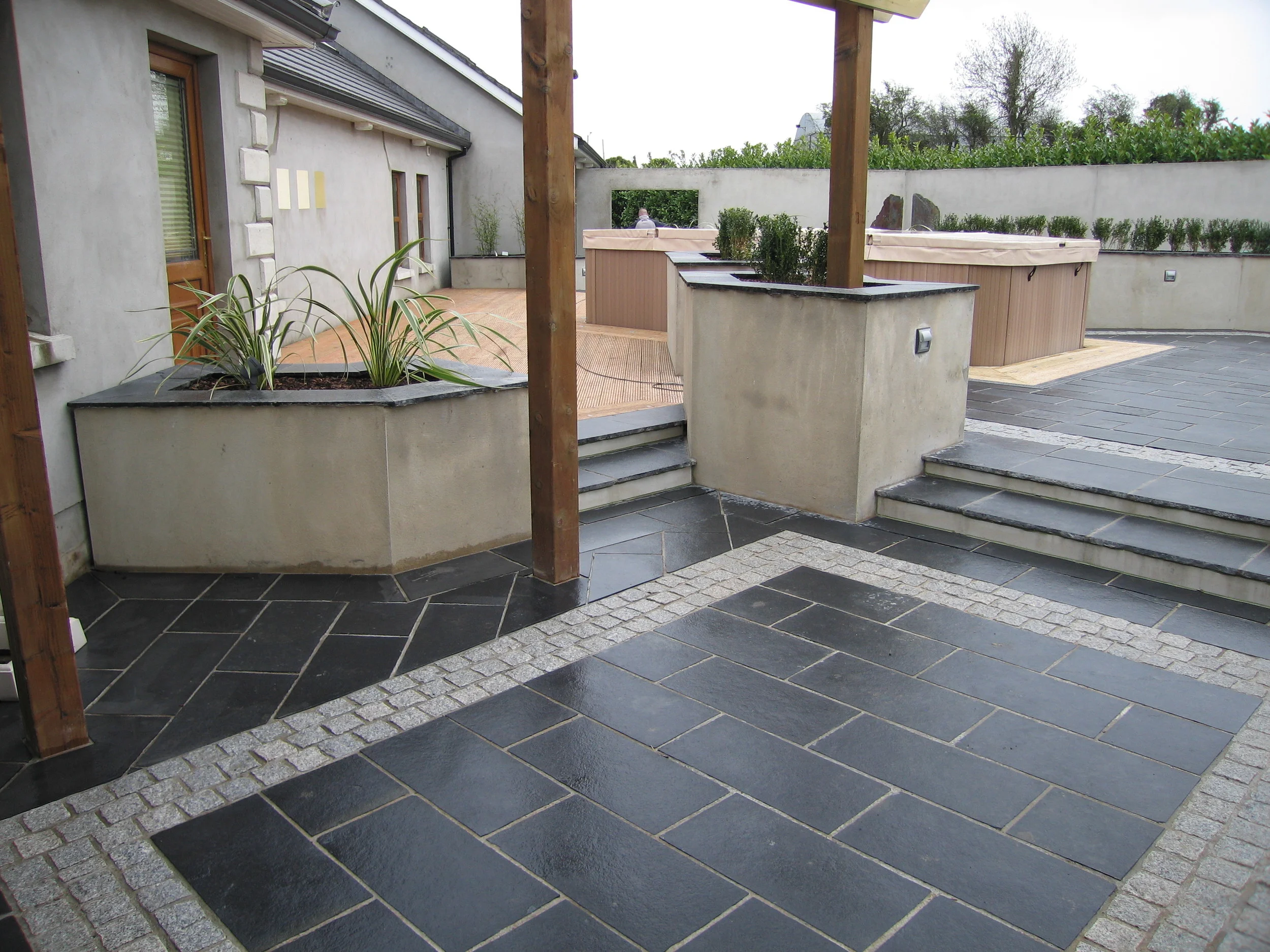 Entertainment Octagon - Drumbo — Dunn Landscapes