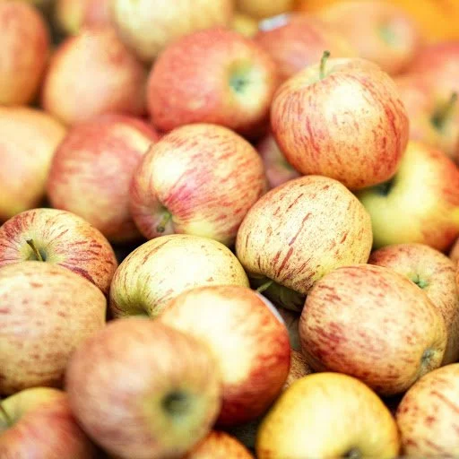 Types of Apples Guide + Sweetness Chart & Uses | LaBonne's Markets