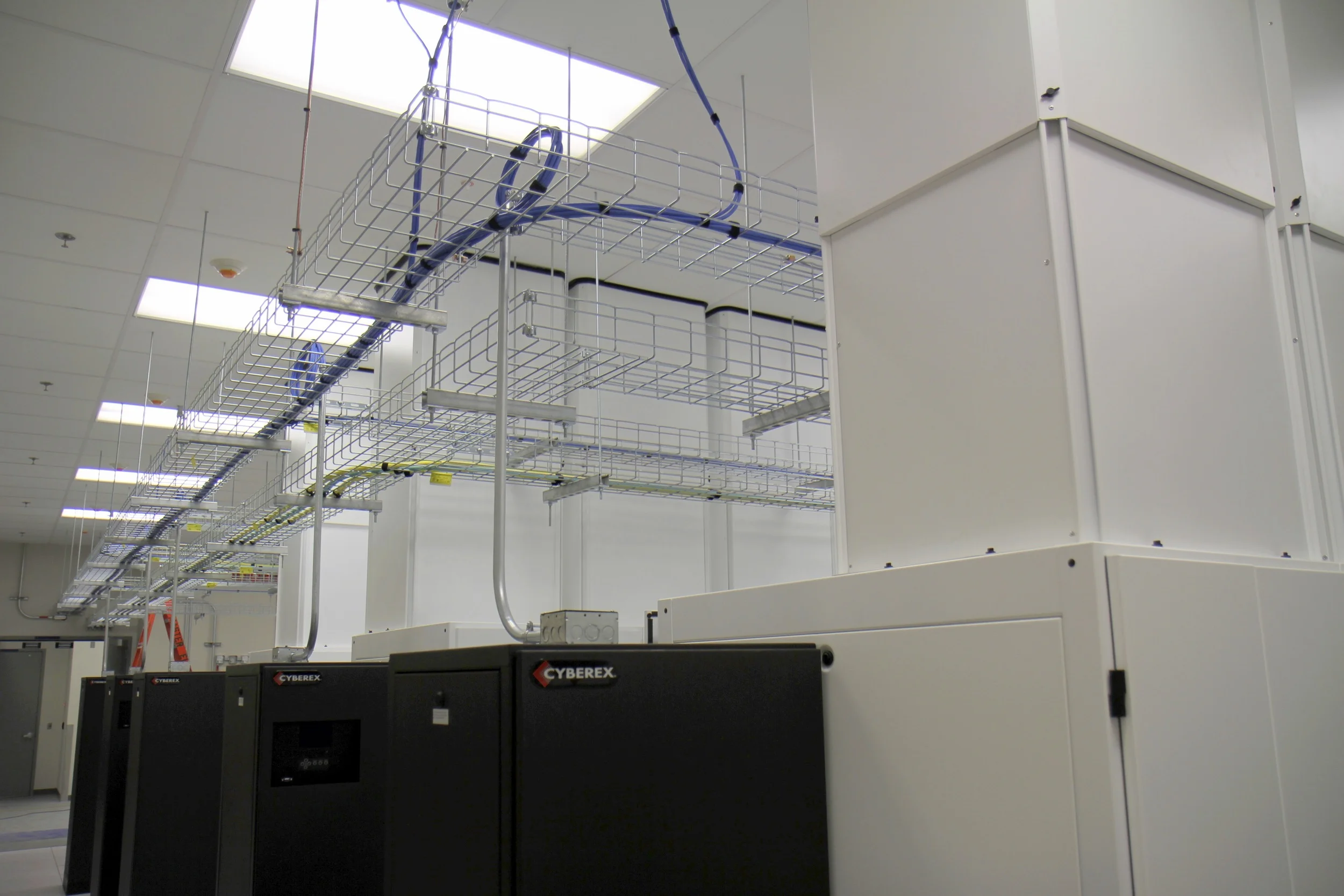 Airport Data Center — DataStrait Networks