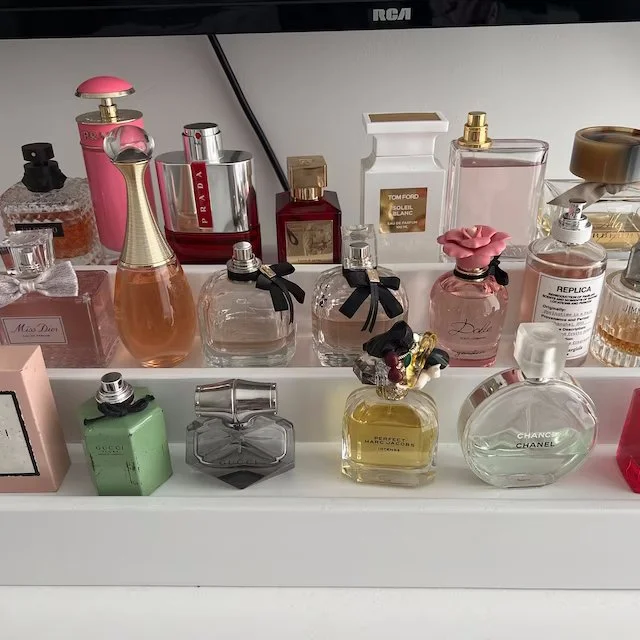 Creating the Perfect Cologne and Perfume Bottle Collection Display ...