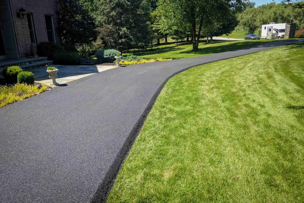 Residential Asphalt Paving | Driveway Installation & Repair Services ...