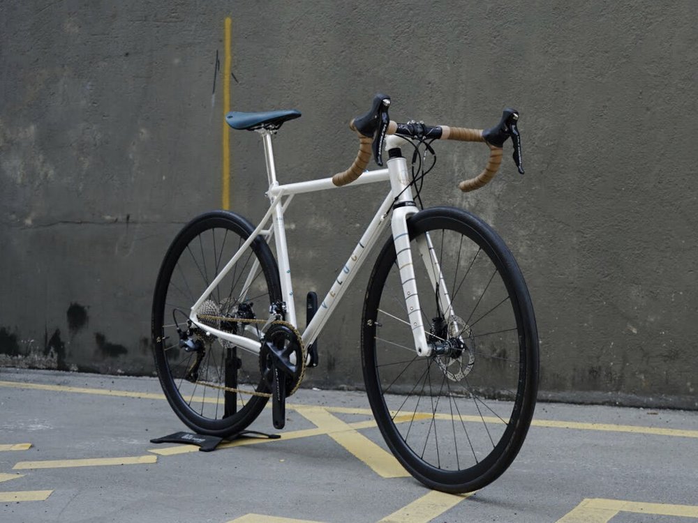 Road Plus - Steel Disc Brake Road Bike For Various Surfaces