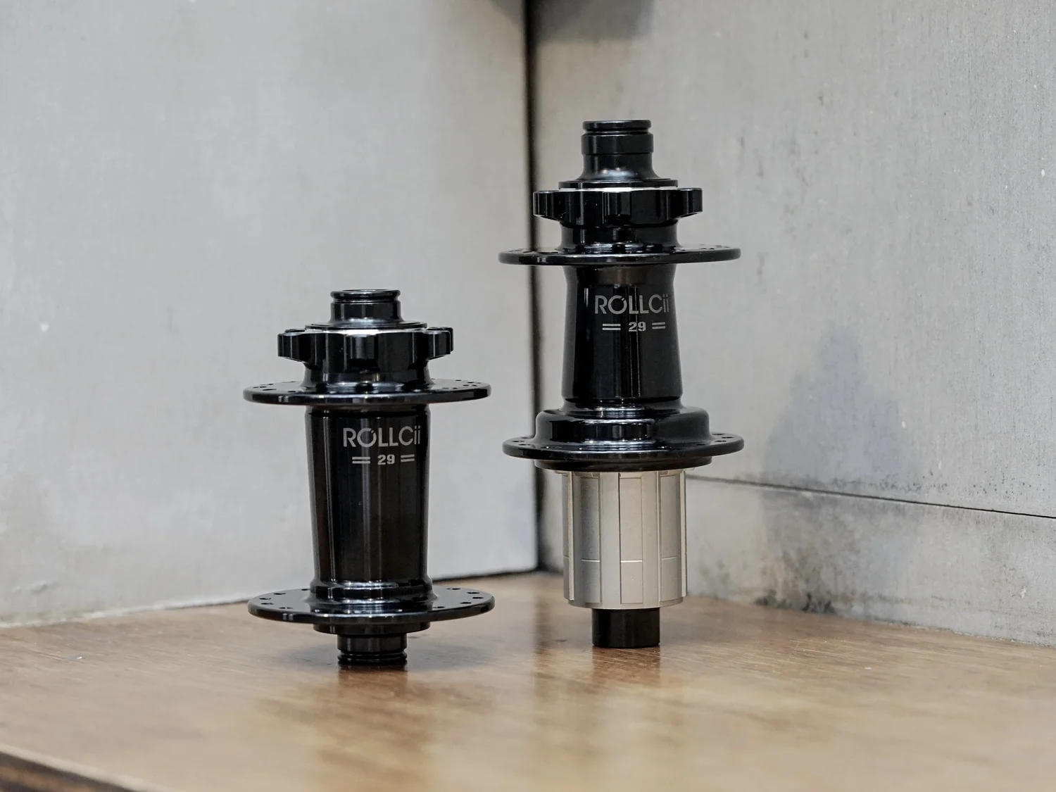 RC29DB 6 BOLT HUBS