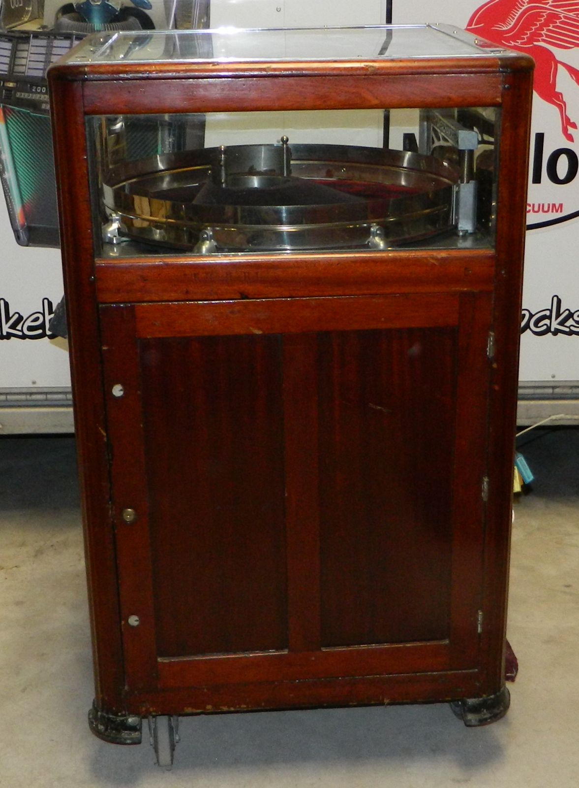 1930s Exhibits Supply Rotary Merchandiser Vending Machine — Vintage ...