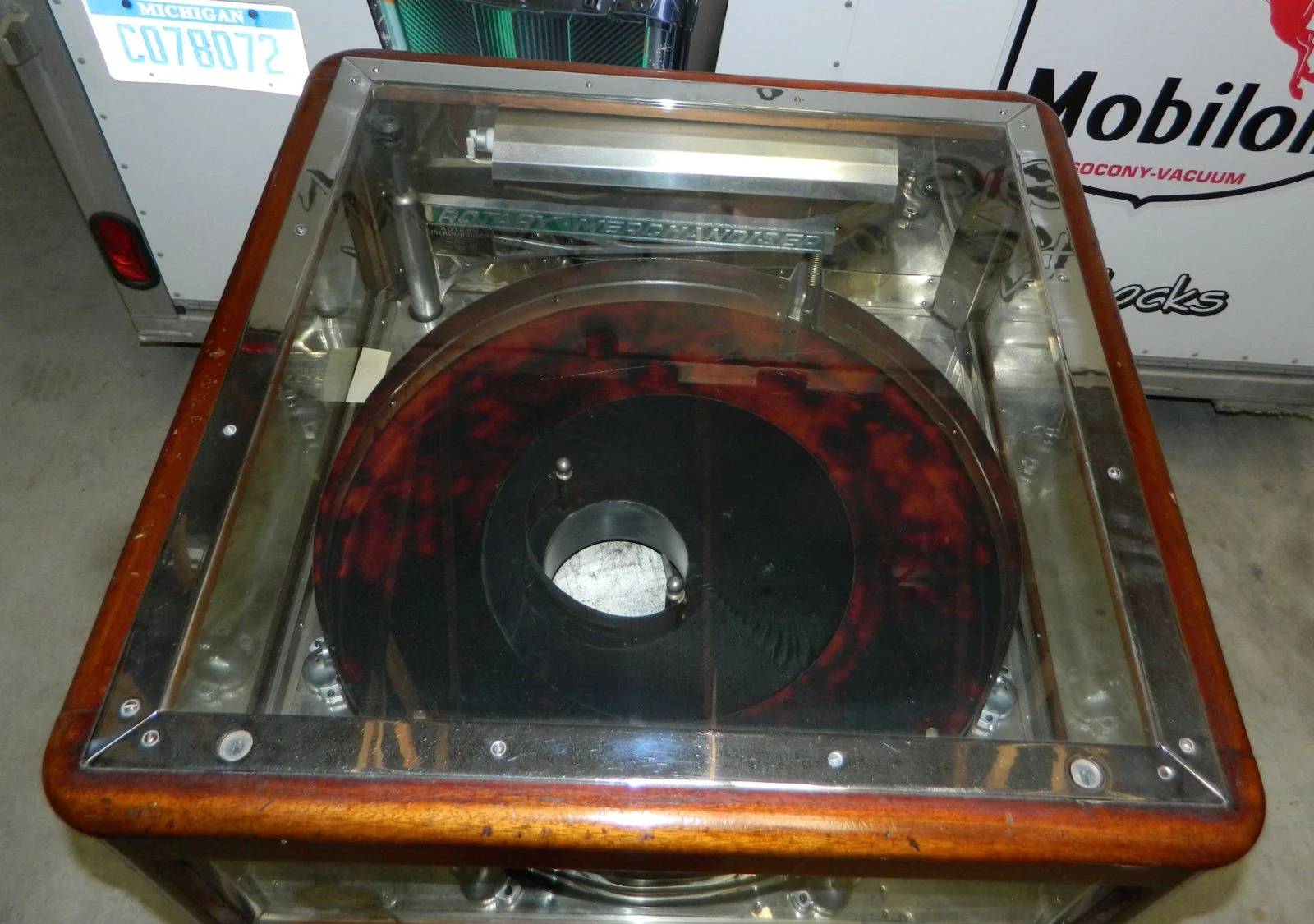 1930s Exhibits Supply Rotary Merchandiser Vending Machine — Vintage ...