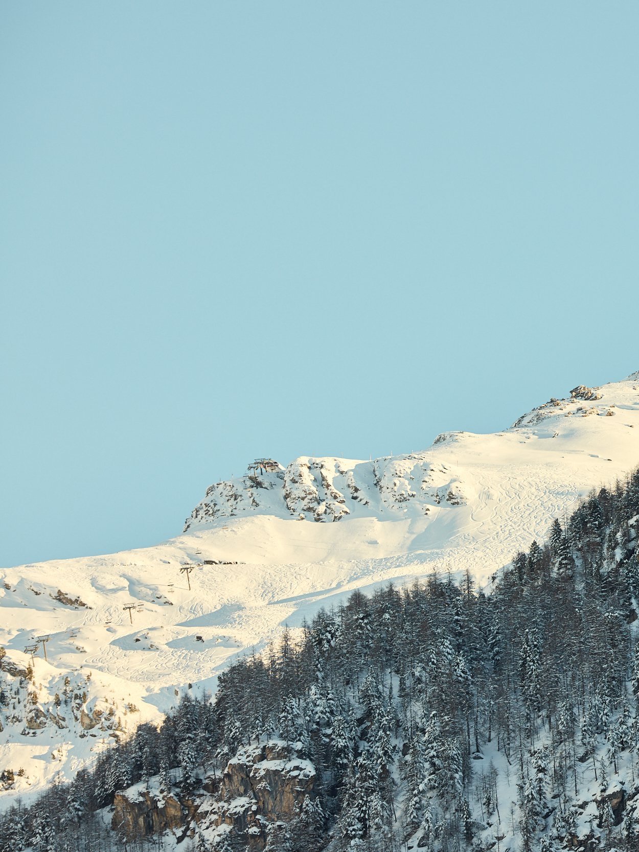Airelles — Toby Mitchell - Photographer