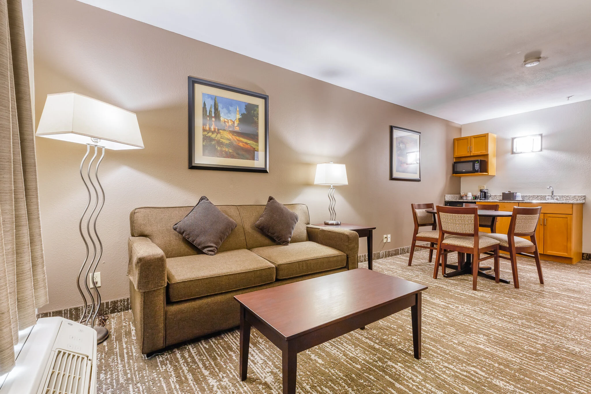 Pembina Inn & Suites