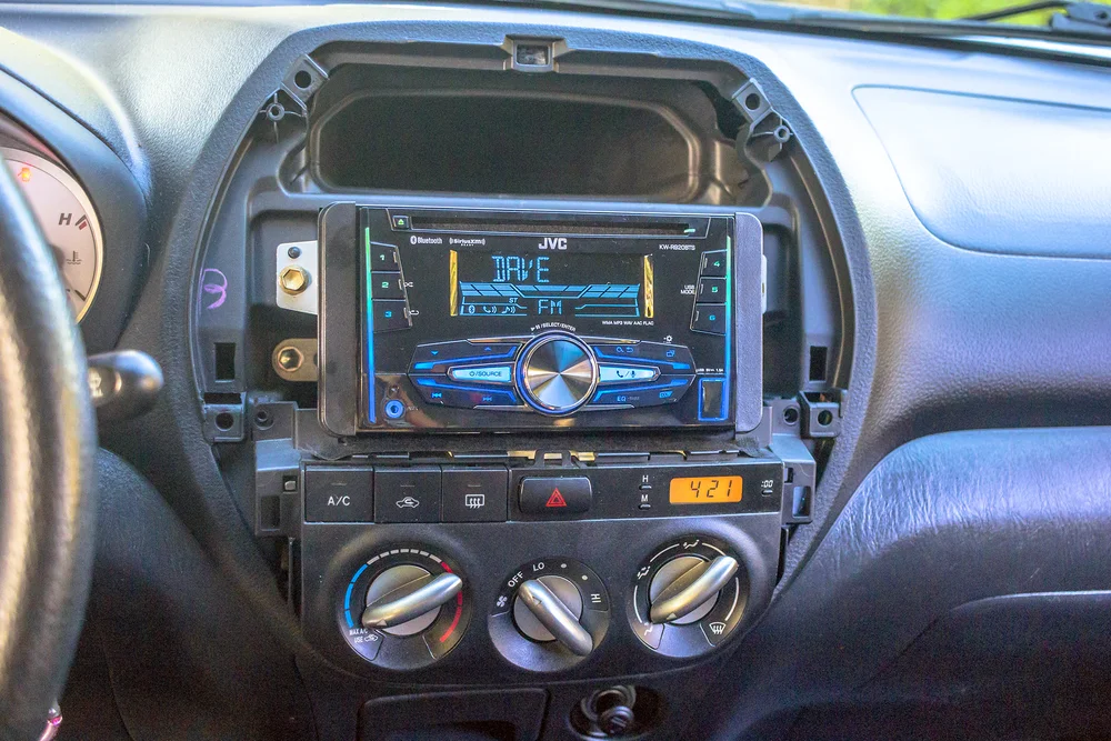 This 2004 Toyota RAV4 had us install a new JVC Radio! — On-site mobile ...