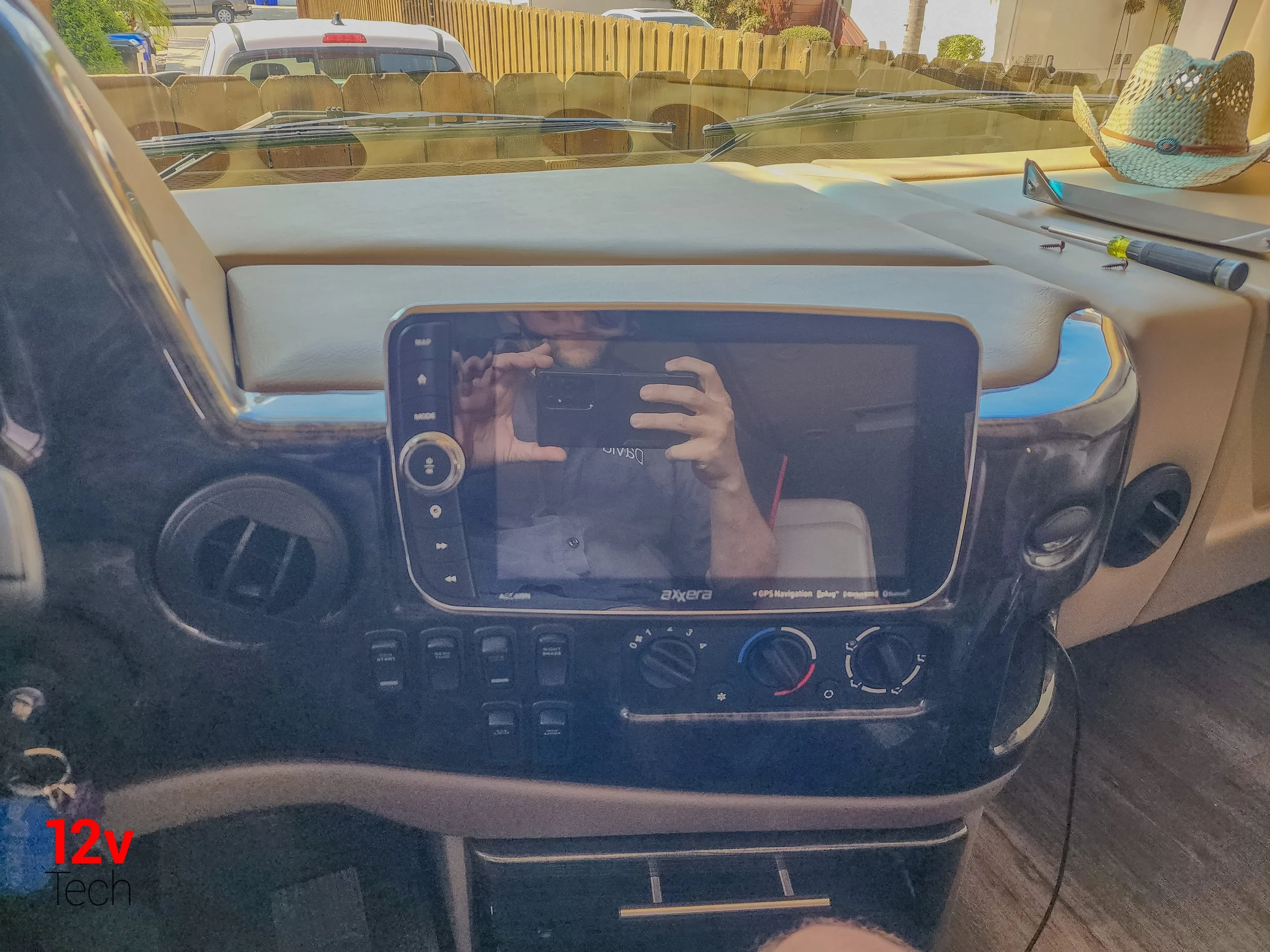 Luxury Travel Meets High-Tech Upgrades: Alpine Electronics for Your ...