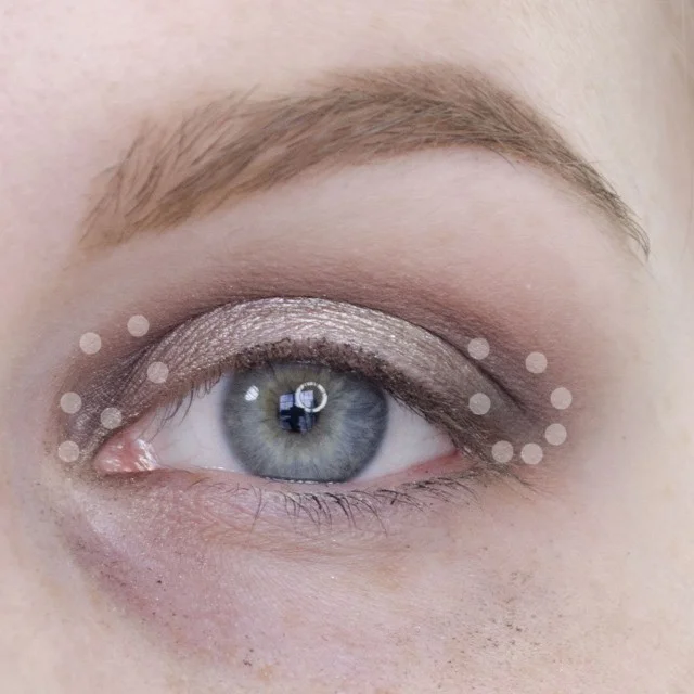 Tutorial: Soft Taupe Eyeshadow — rebeccakshores.com