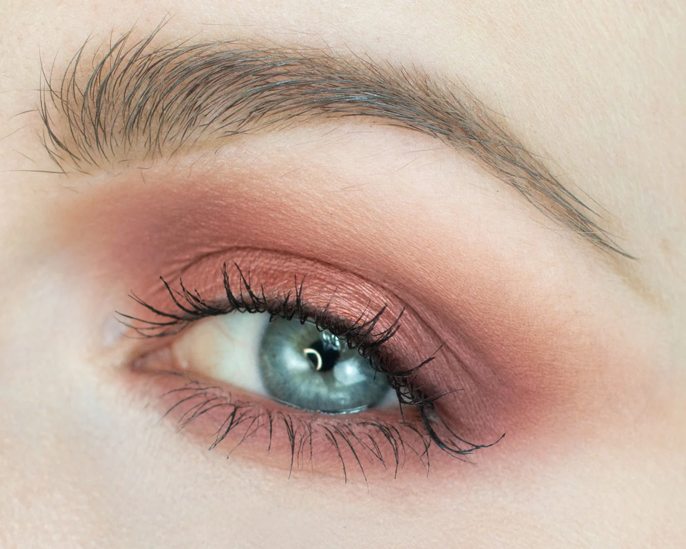 Easy Cranberry Rust Eye shadow Tutorial using Makeup Geek Pumpkin Spice ...