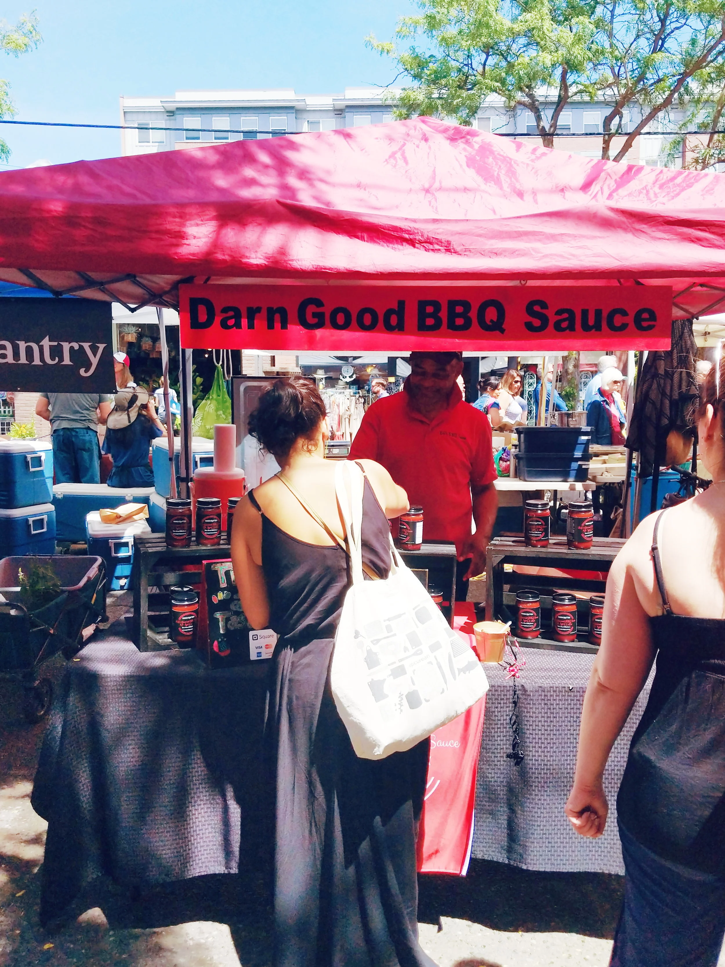 Seattle Must Stop: Visit the Ballard Farmers Market — rebeccakshores.com