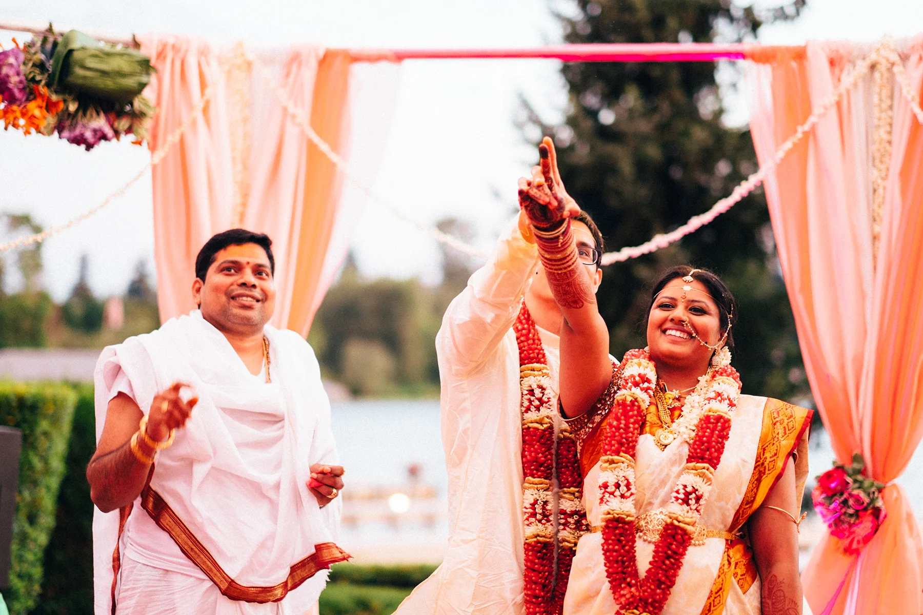 Minneapolis Minnesota wedding photographer specializing in Indian and ...