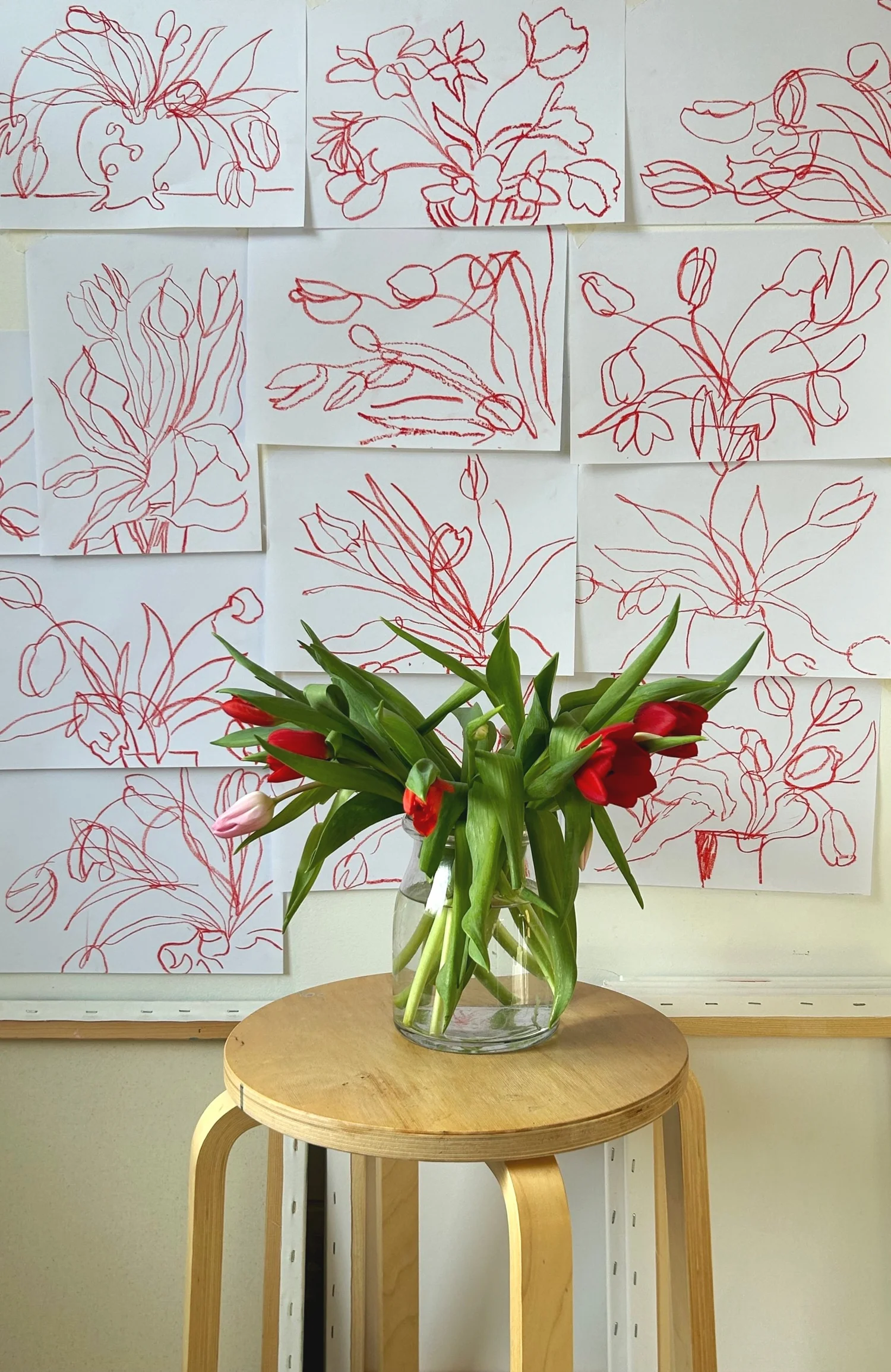 TULIPS — LAURA GEE