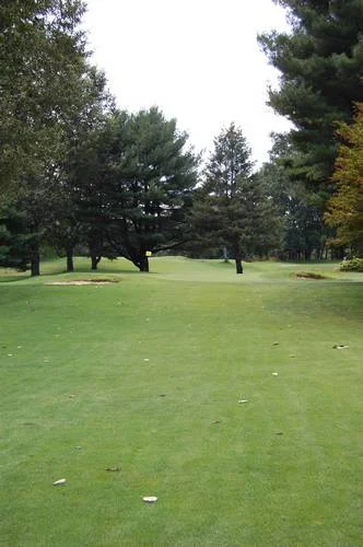 Par-3 Golf, Driving Range and Putting Green — Murphy's Garrison Golf Center