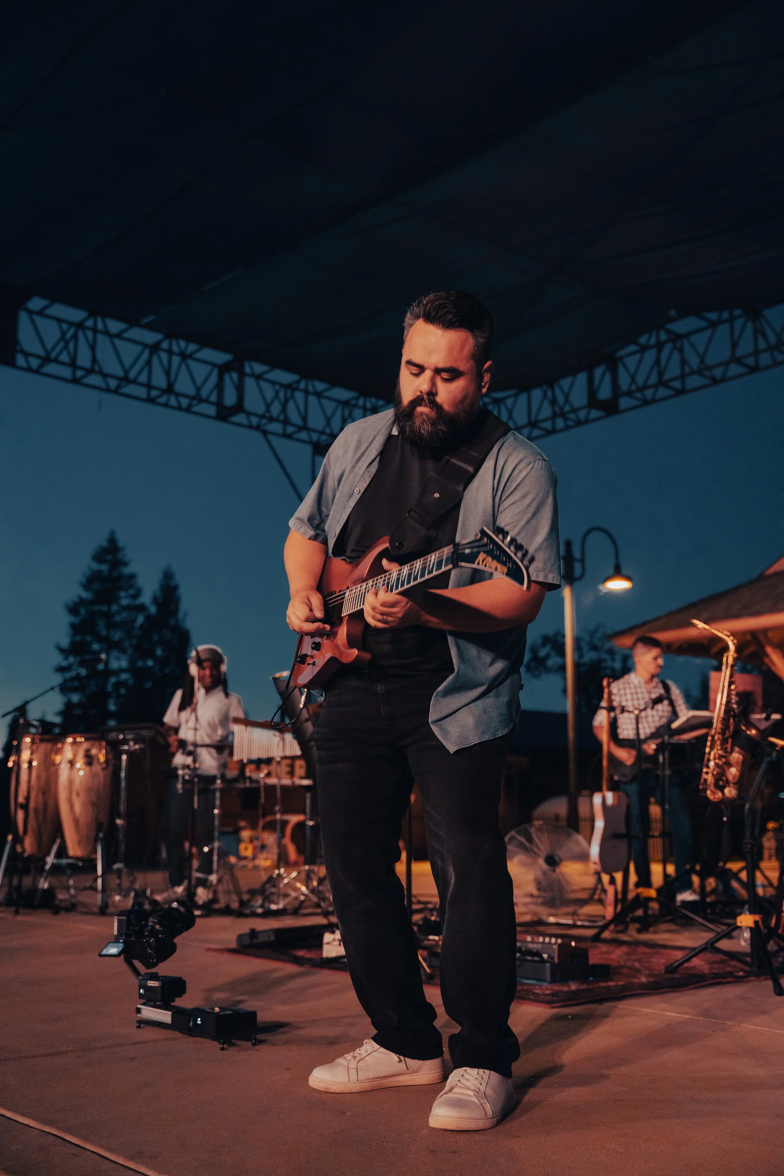 Ryan Hernandez & FRIENDS