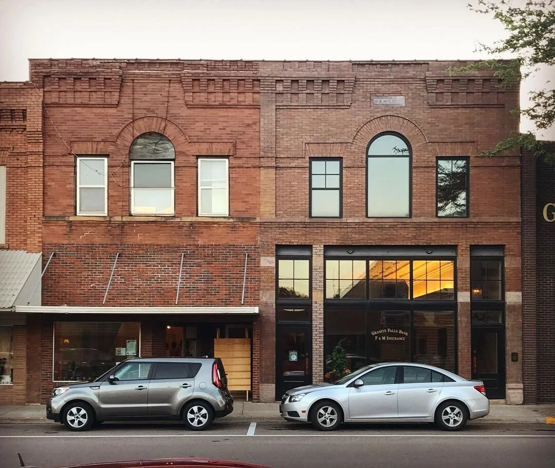 The Yes House — MO/EN