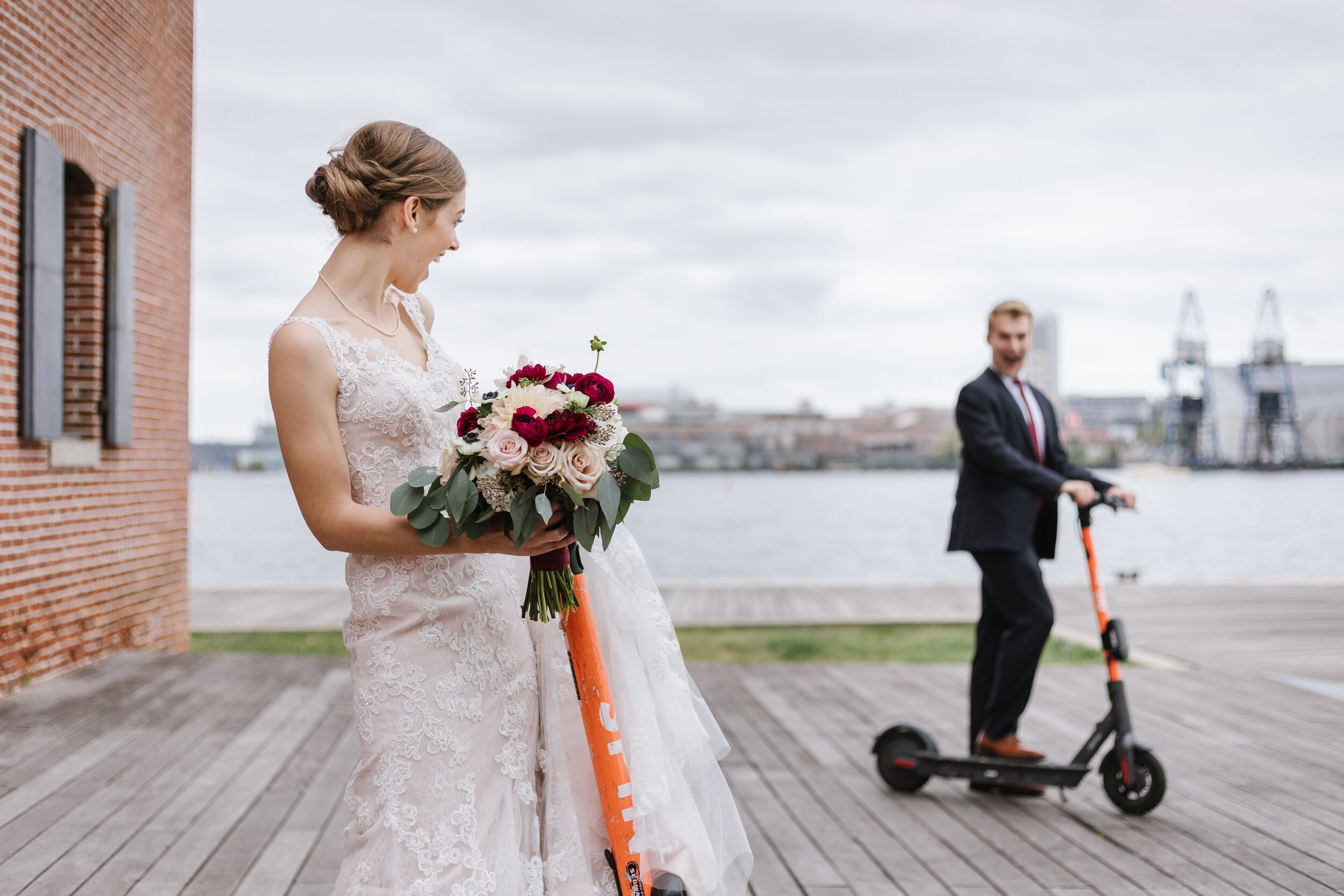 wedding photography that is a blend of candid, posed, natural and ...