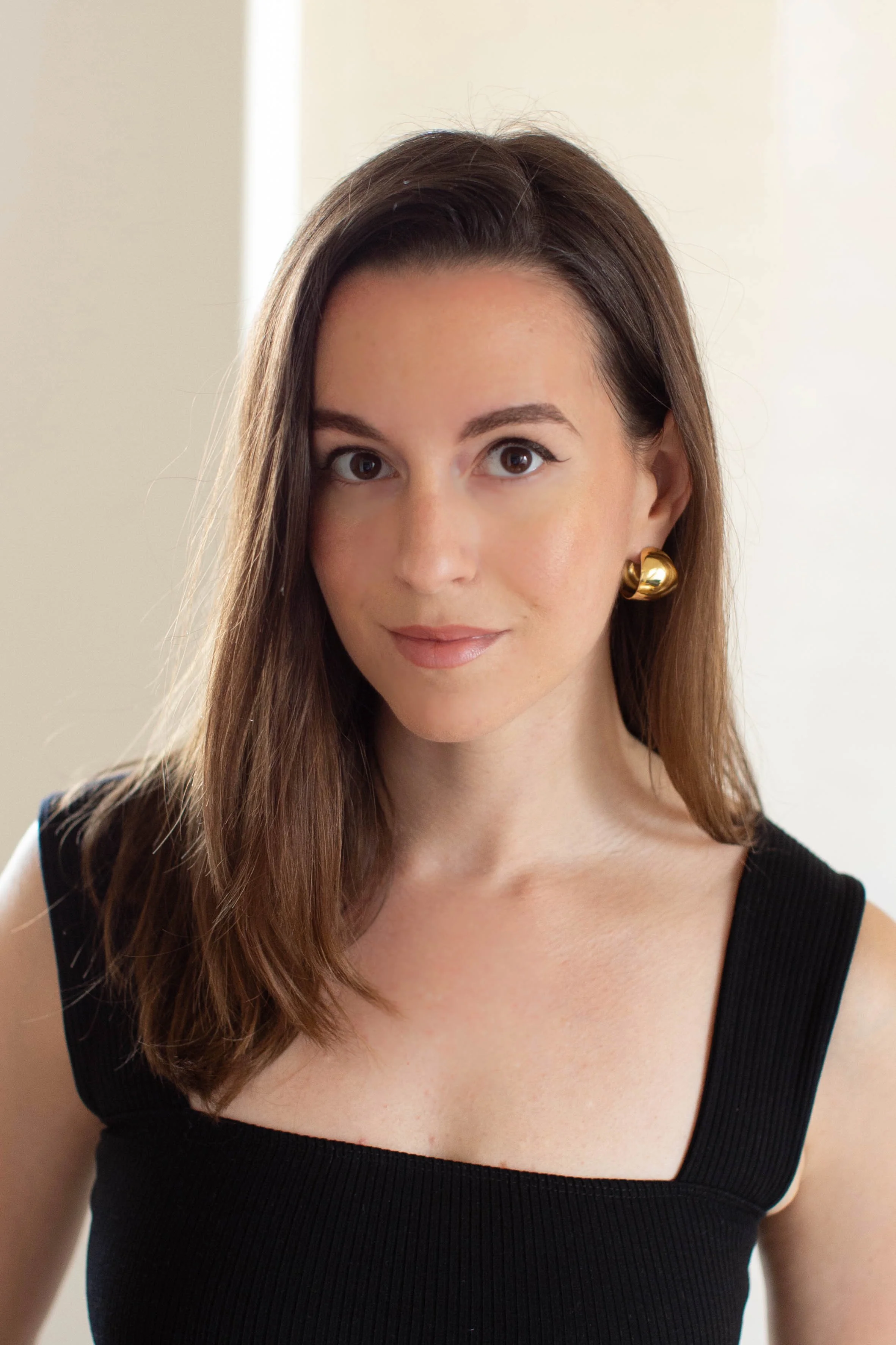 About & Contact — Rebecca Dale