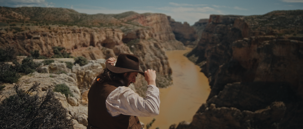 Eastern Western — El Jinete Films