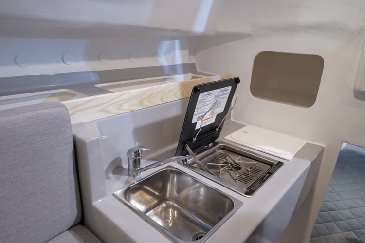 The new Corsair 880 has something for everyone — 180 Marine