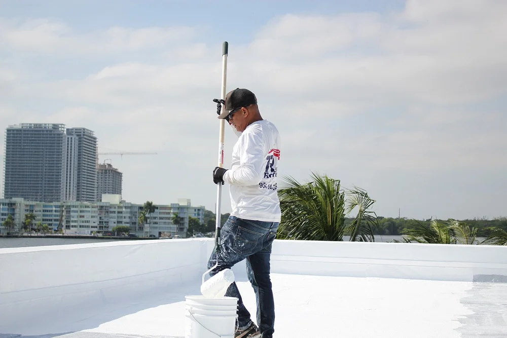 Sil-Flex Polyurethane Flat Roof Coating — Acrylux Paint