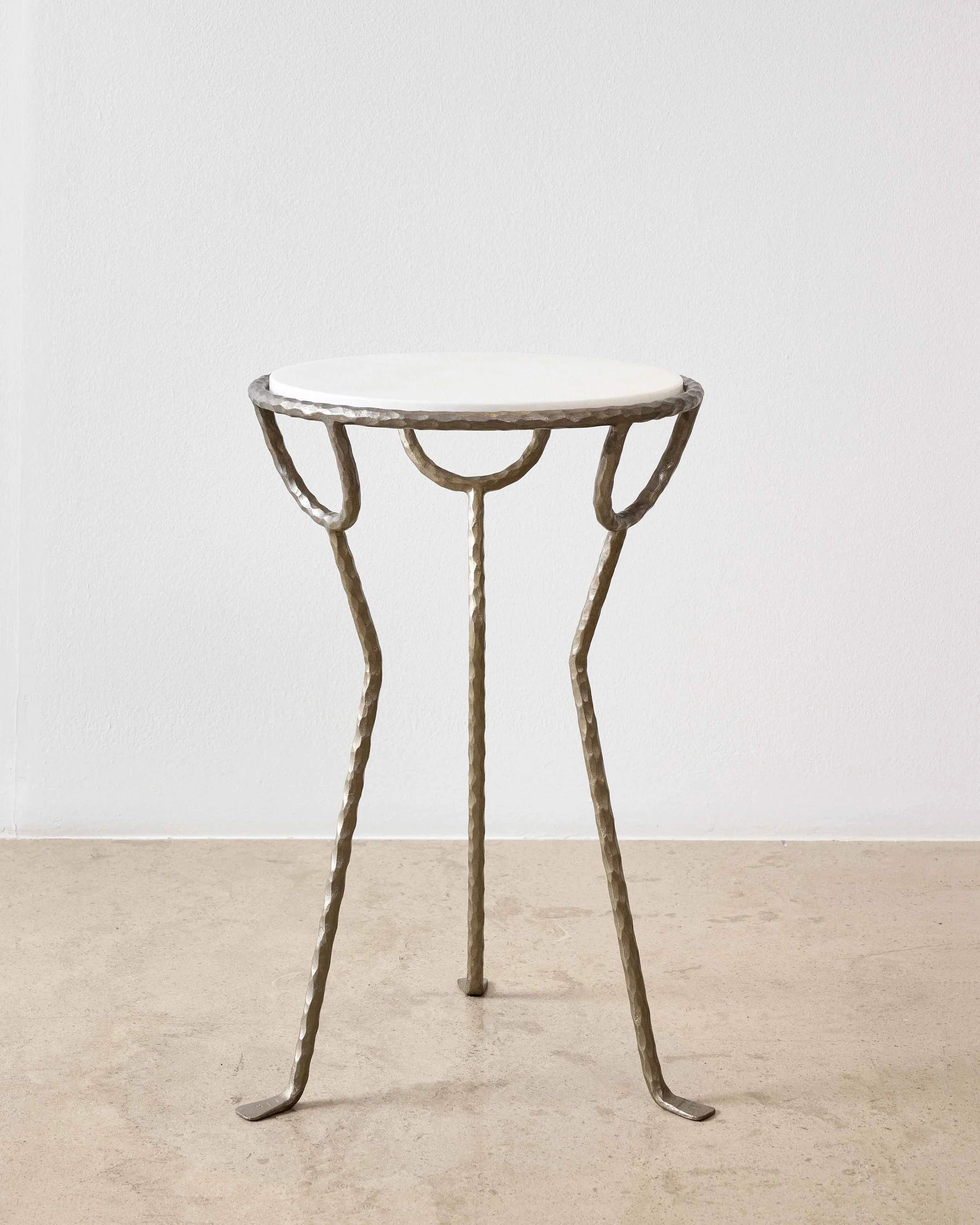 B&G Side Table Round 'Mara' — DAVID GILL GALLERY