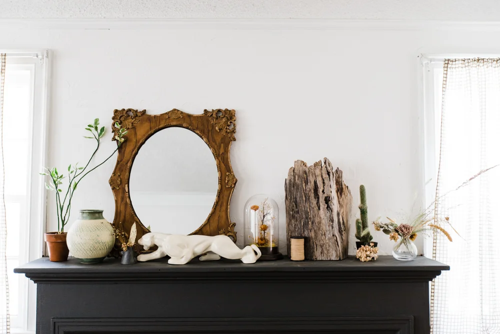 Midwest Home Tour: A Warm & Rustic Artists’ Bungalow — Retro Den ...